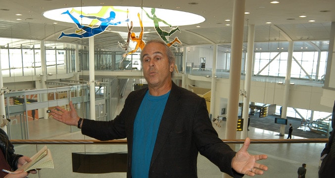 I Dreamed I Could Fly by Jonathan Borofsky | Pearson Airport